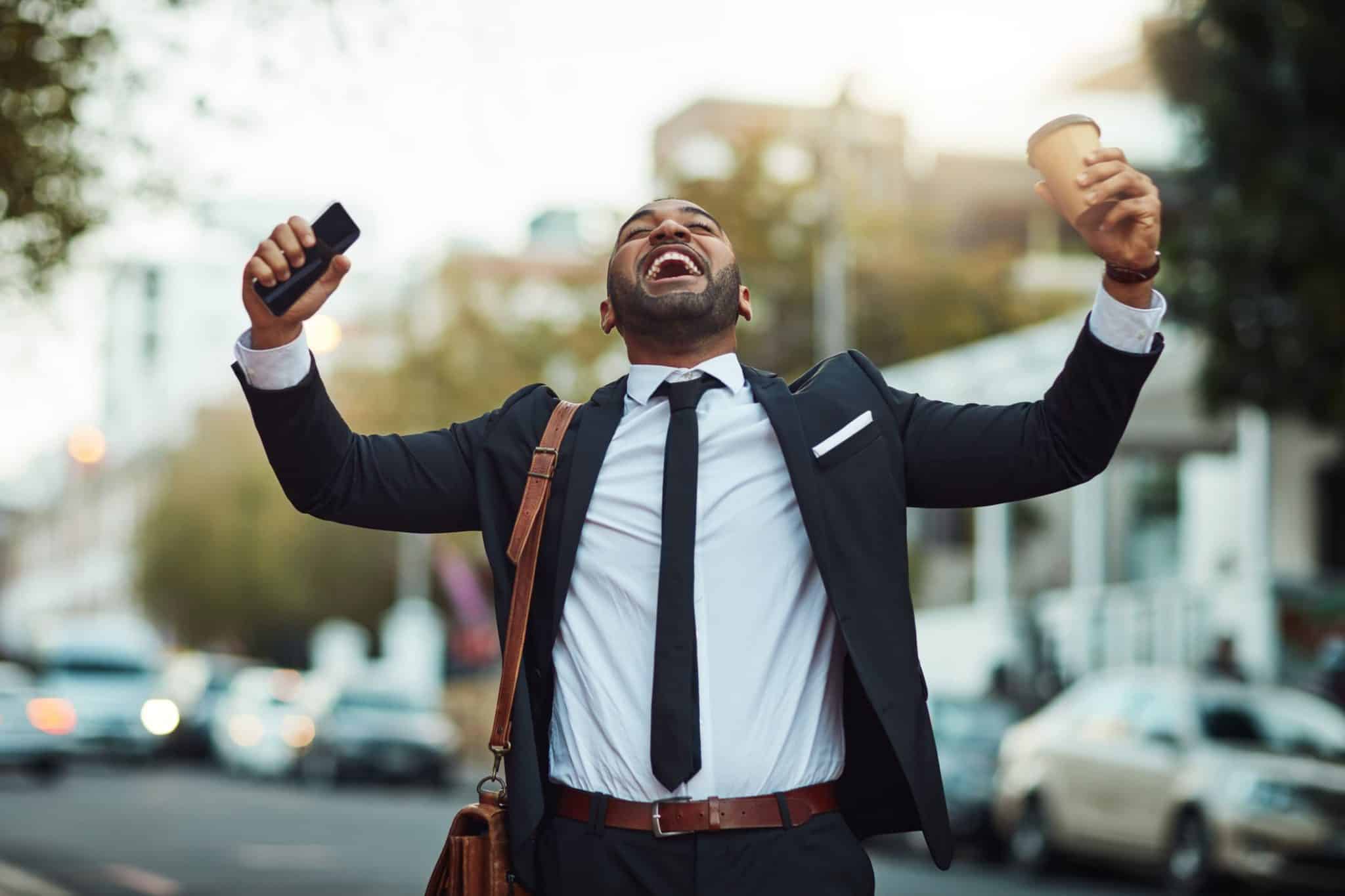 „Hallo, ich bin neu hier“: So klappt der Einstand - arbeits-abc.de