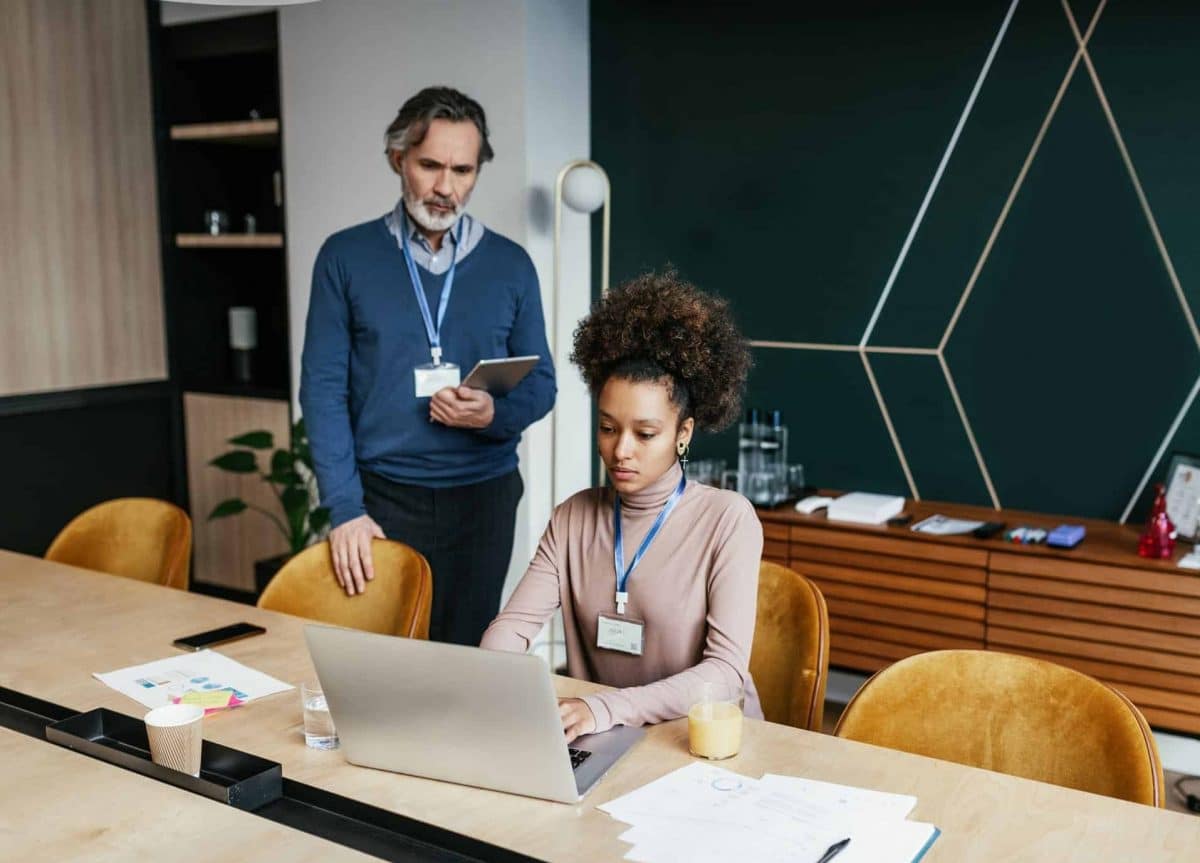 Manipulation im Job: Die 5 fiesesten Psycho-Tricks der Chefs